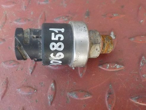 Запчасть Датчик давления воздуха 5010311958 для Renault по каталогу б/у ...